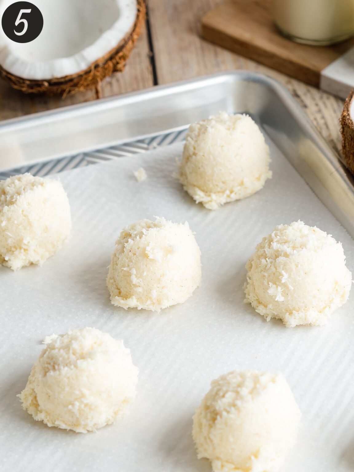 Vegan Coconut Macaroons - Addicted to Dates